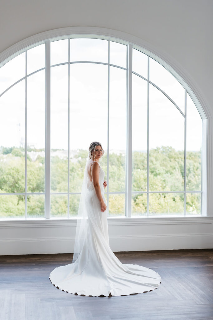 Taylor and Jim's Granite Links Wedding - bellagaviniphoto.com
